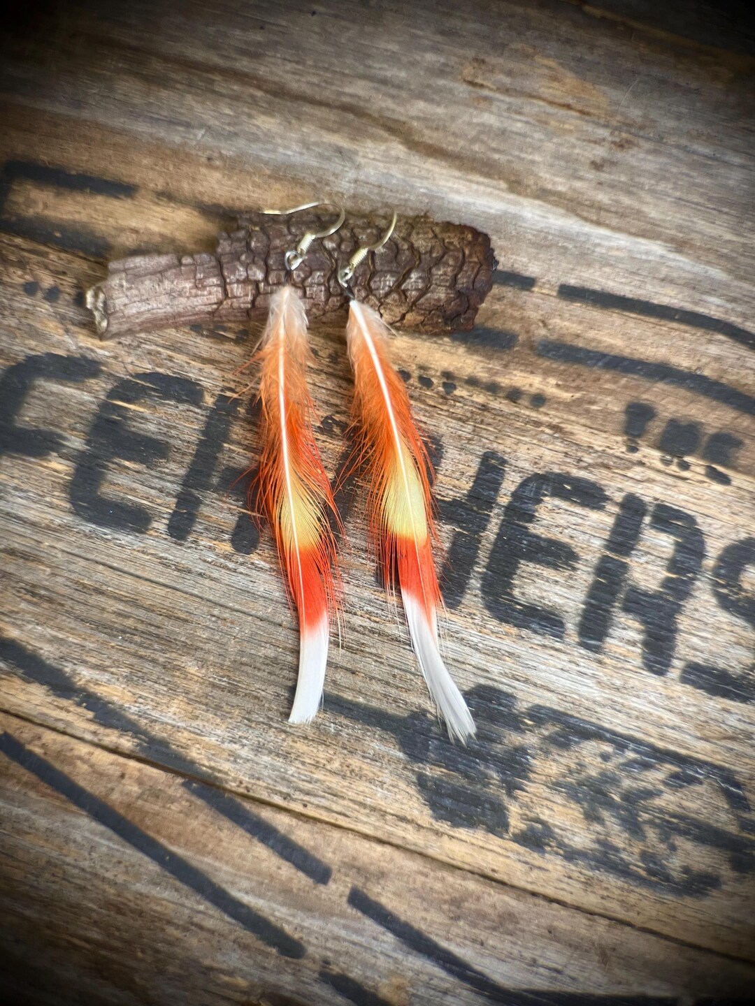 Ethical Australian Cockatoo Feather Earrings - Cowgirl Feather Earrings ...