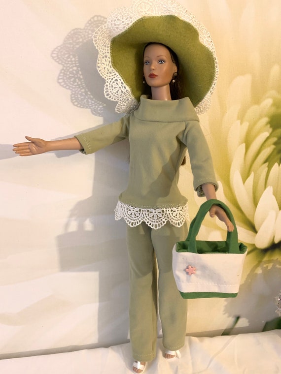 Casual Green Slack Ensemble With Large Green Laced Hat. - Etsy