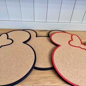 Disney’s Mickey Mouse , Minnie Mouse Pin Board, Disney Pin Trading ...