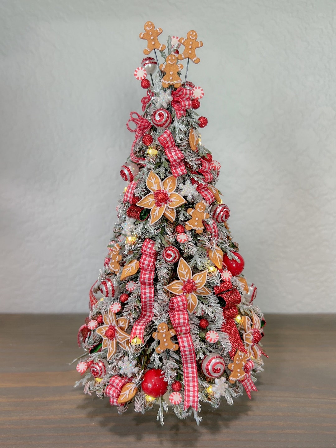 Dollhouse Miniature Lit & Decorated Christmas Tree Mrs. Claus's Kitchen ...