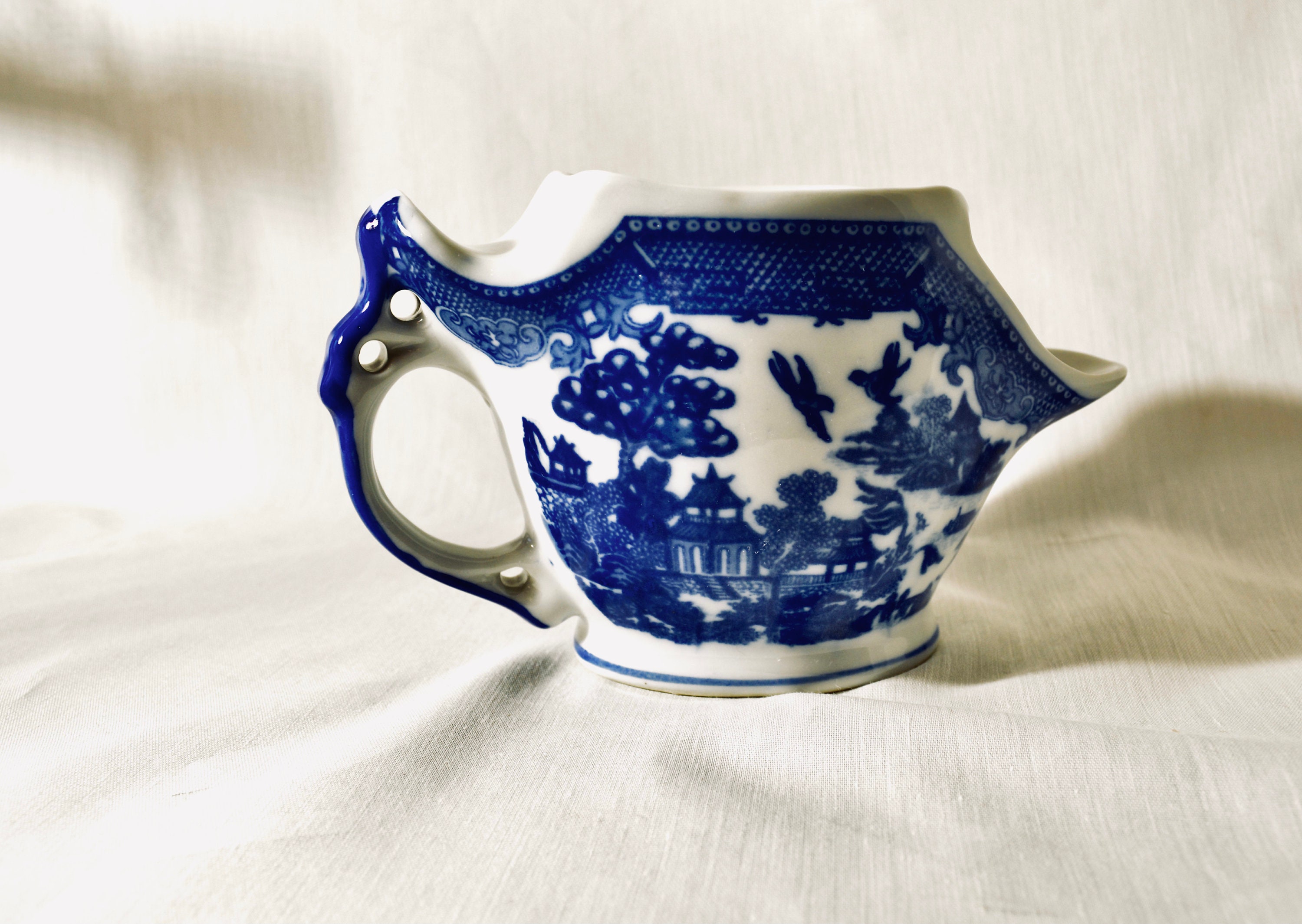 Rare Vintage Blue Willow Antique Scuttle Shaving Mug Made by Victoria ...