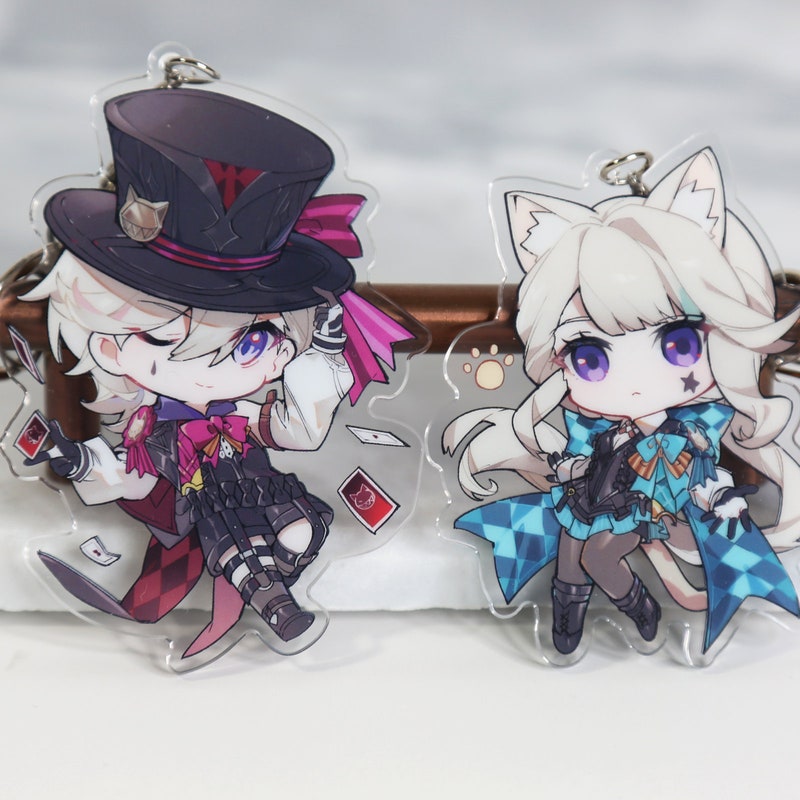 Lynette Genshin Keychain - Etsy