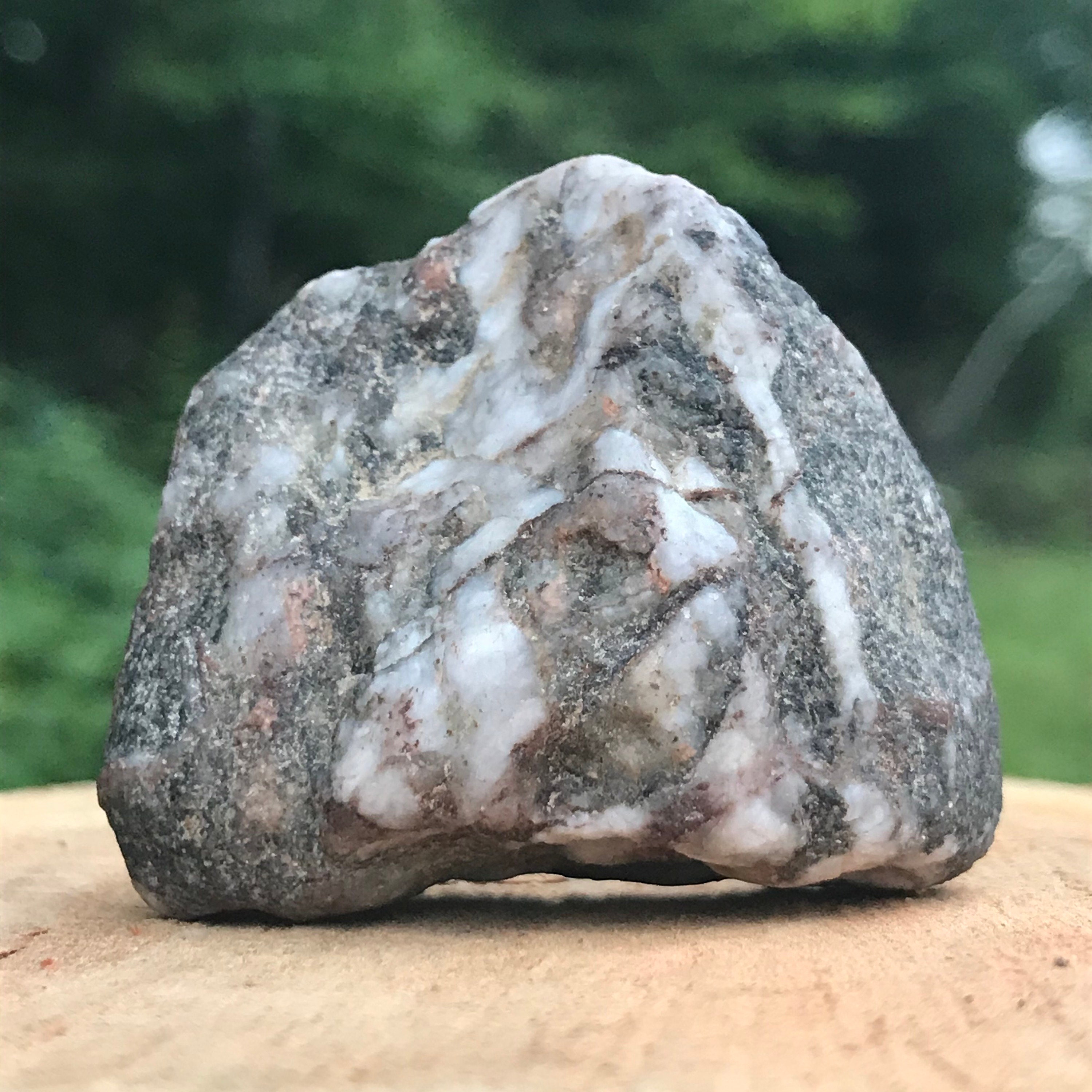 Home Décor Rocks & Geodes Home & Living Medium Promotes focus and good ...