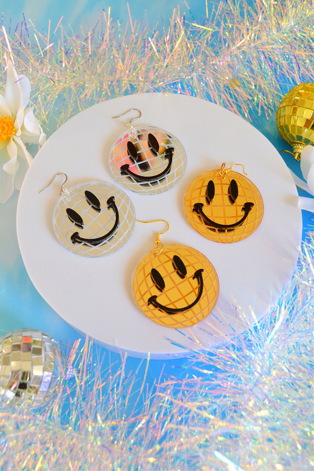 Acrylic Disco Smiley Happy Face Groovy 70s Retro Dancing Queen ...