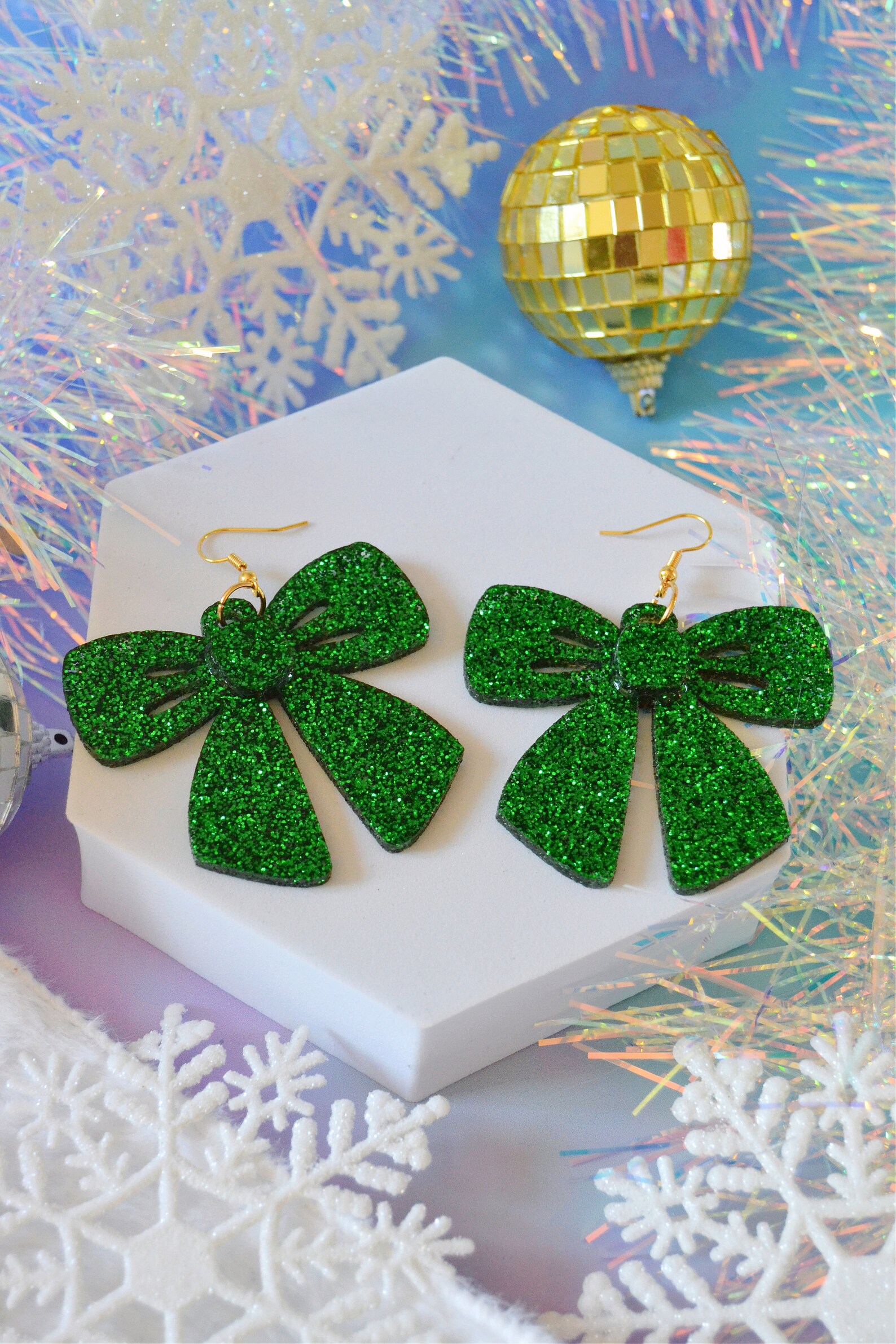 Acrylic Bow Wrapped up Christmas Wrapping Present Gift Holiday Sparkle ...