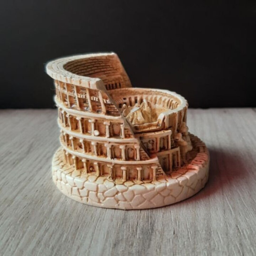 Charming Colosseum Figurine, Unique Rome Gift,italy Souvenir - Etsy
