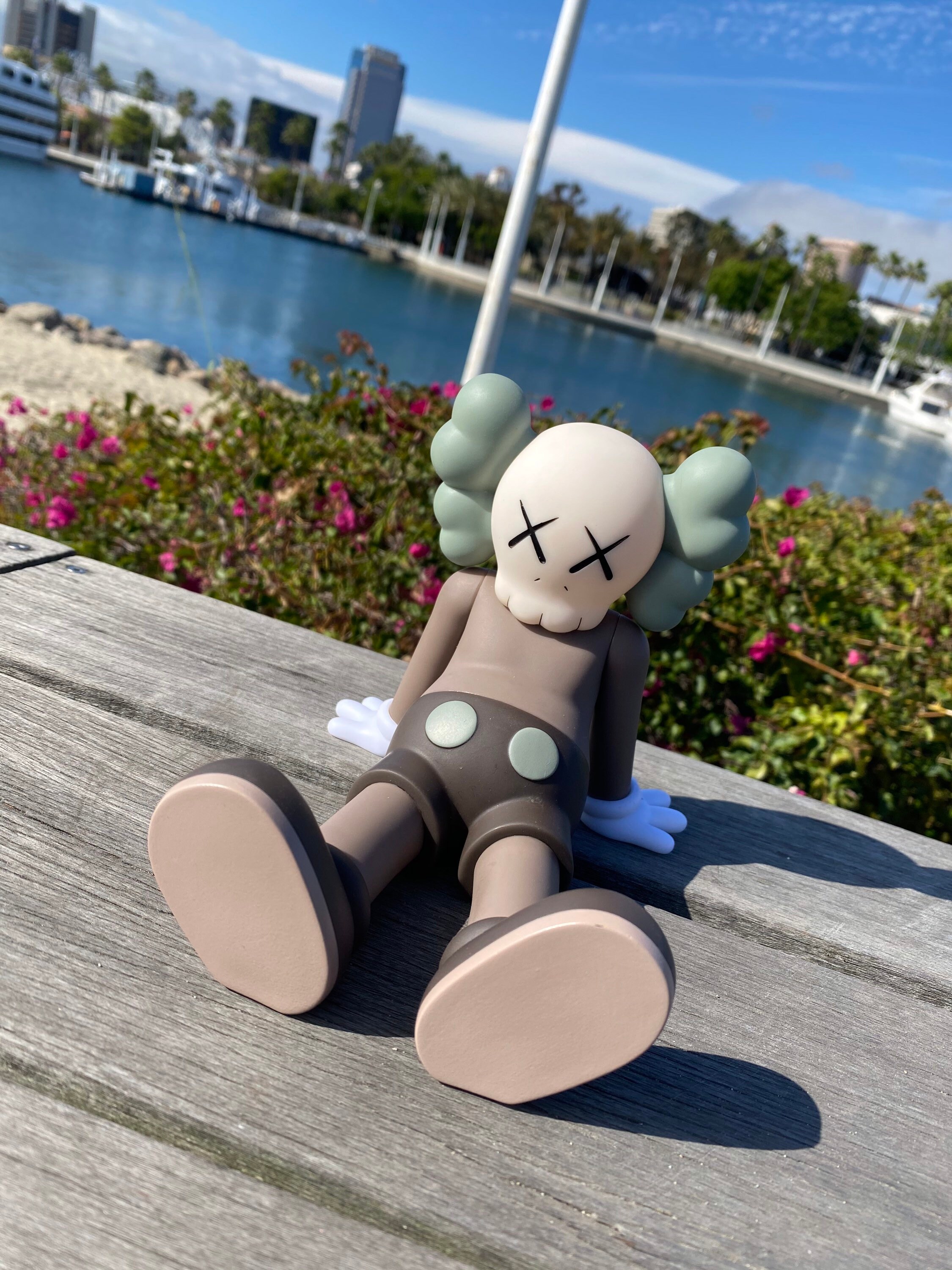 Figurines Sculpture KAWS Mickey Open Flayed Edition HypeBeast Brown Luxury Figurine 8 inch Art ...