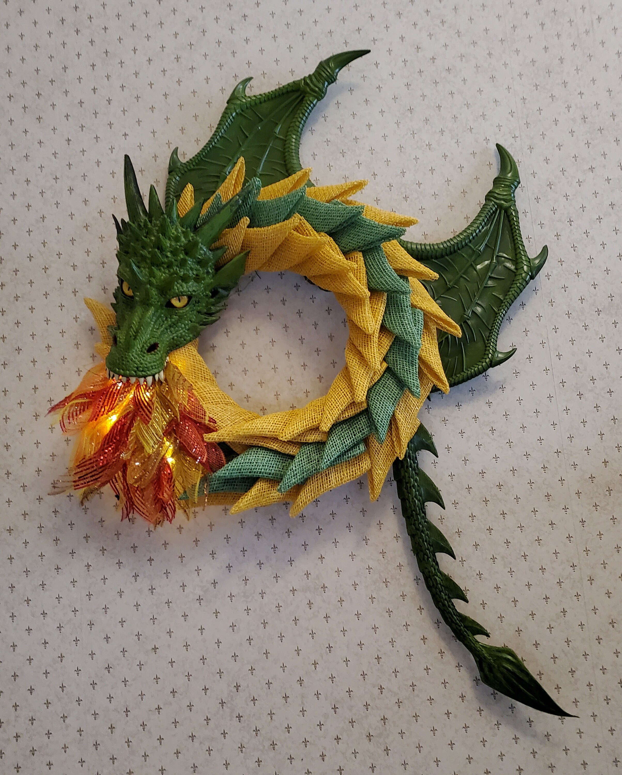 Light up Dragon Wreath Large Green and Yellow, With Wings, Mask, Tail ...