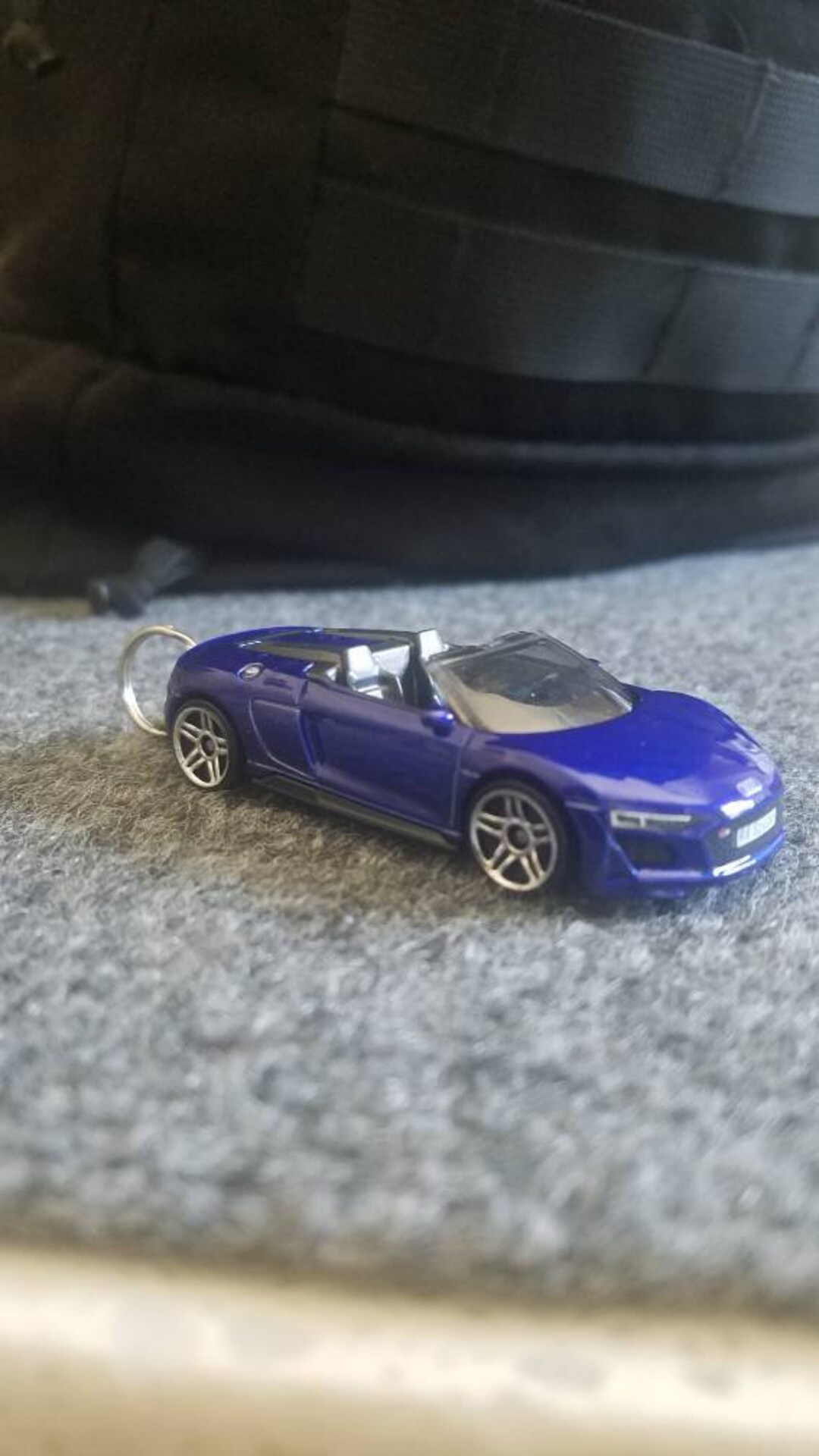 Audi R8 Keychain - Etsy