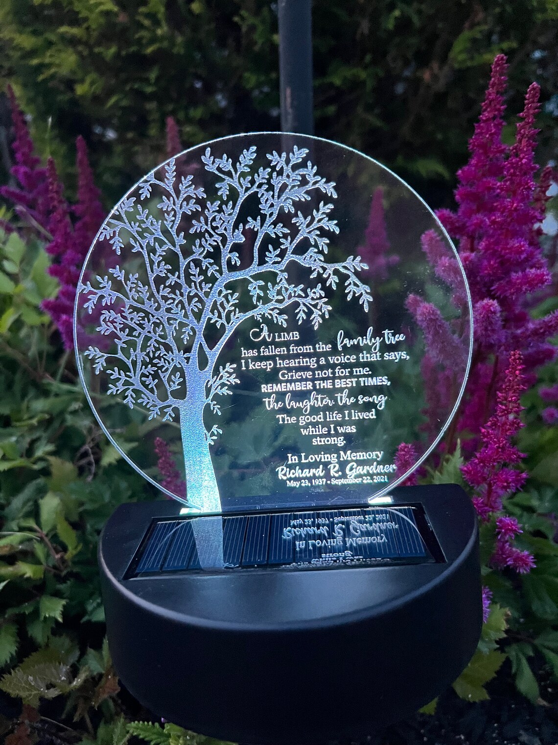 Personalized Memorial Garden Solar Light: Remembrance Gift - Etsy