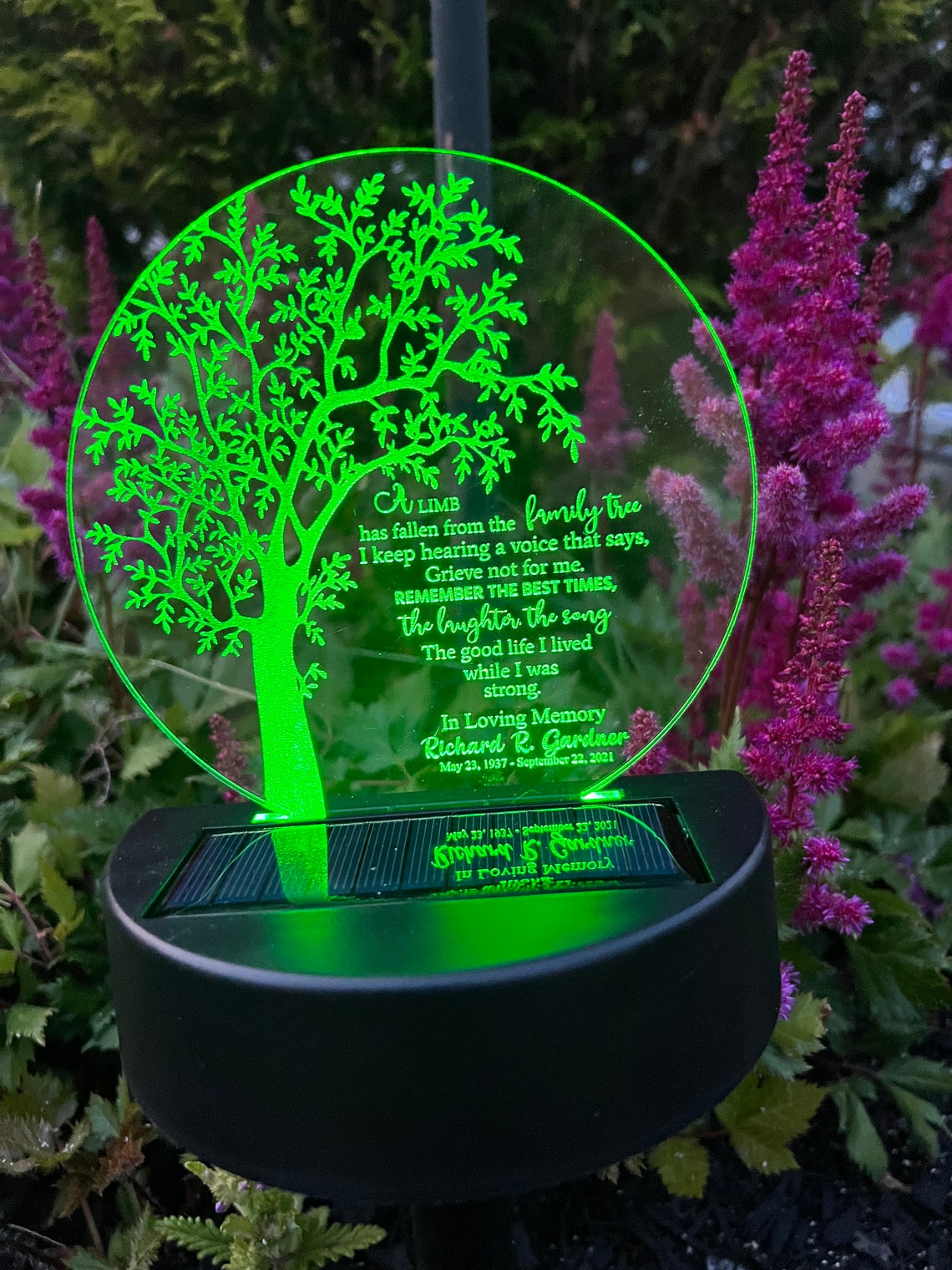 Personalized Memorial Garden Solar Light: Remembrance Gift - Etsy