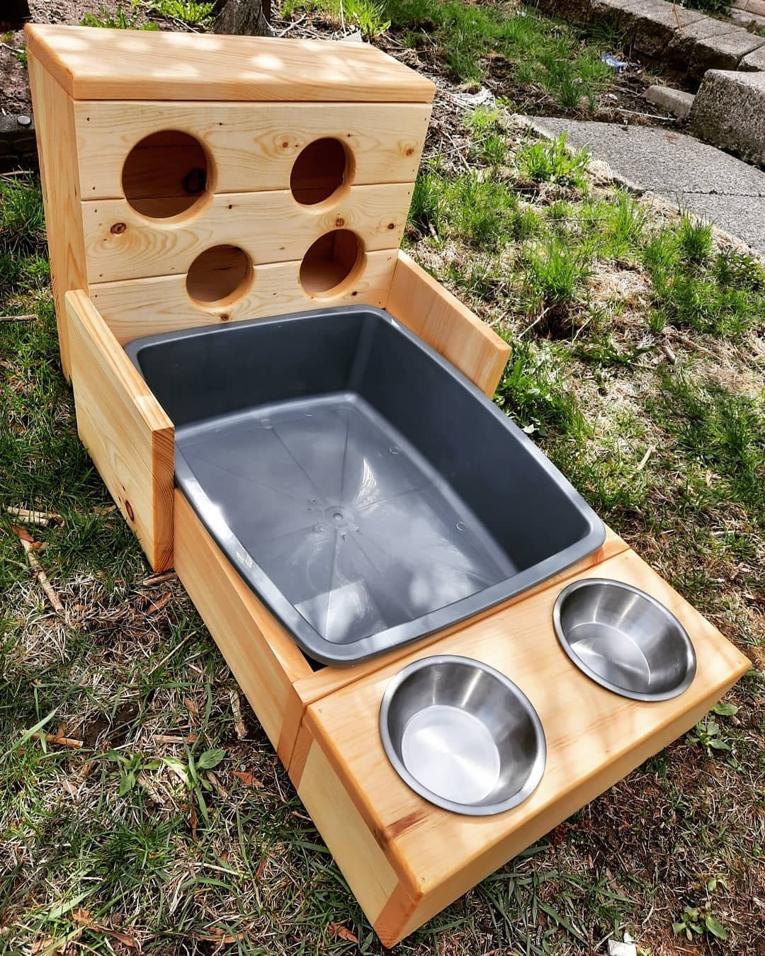 Rabbit Hay Feeder and Litter Box With Extended Walls / Small | Etsy