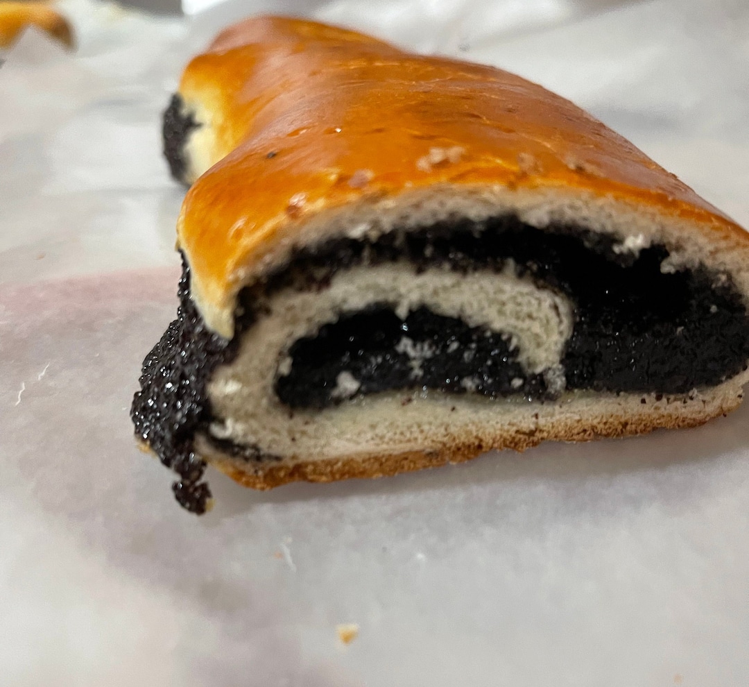 Fresh Baked Poppyseed Roll: Delicious Filling, 12 Inch - Etsy