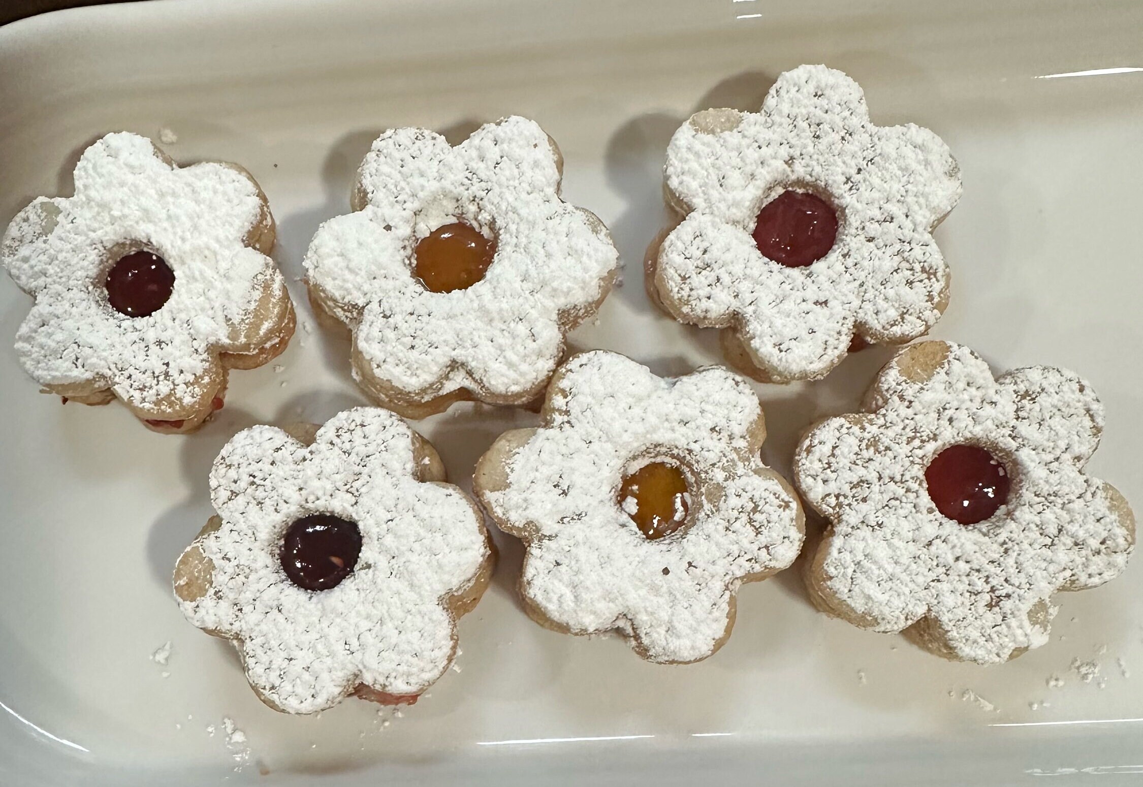 Classic Austrian Almond Linzer Cookies / Ischl Tartlets ...