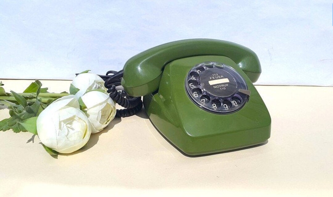 Mid Century Vintage Rotary Phone / Green / German / - Etsy