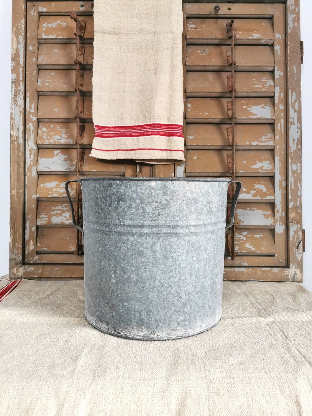 Old LARGE Galvanised Bucket With Handles / Seau Galvanisé Ancien ...