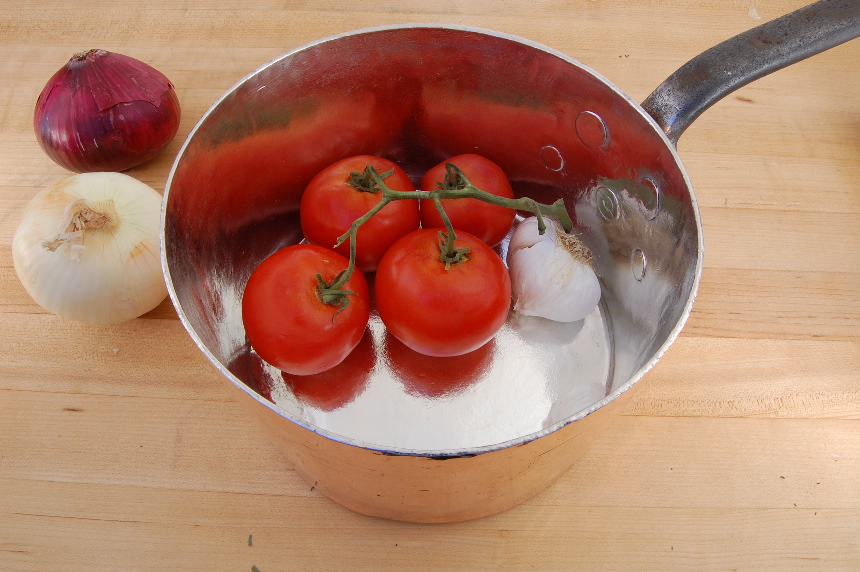 New Tin. 6lb 5oz Hand Hammered 8 Saucepan. Gorgeous pan. This vintage ...