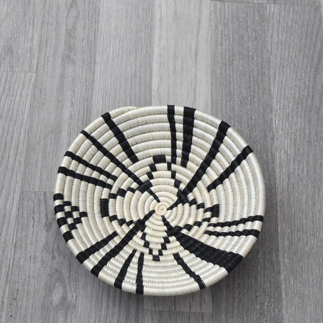 Small African Basket / Rwandan Basket / Wall Art Basket / Straw Basket ...