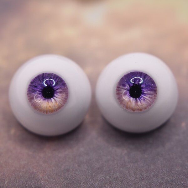 Doll Eyes - Etsy