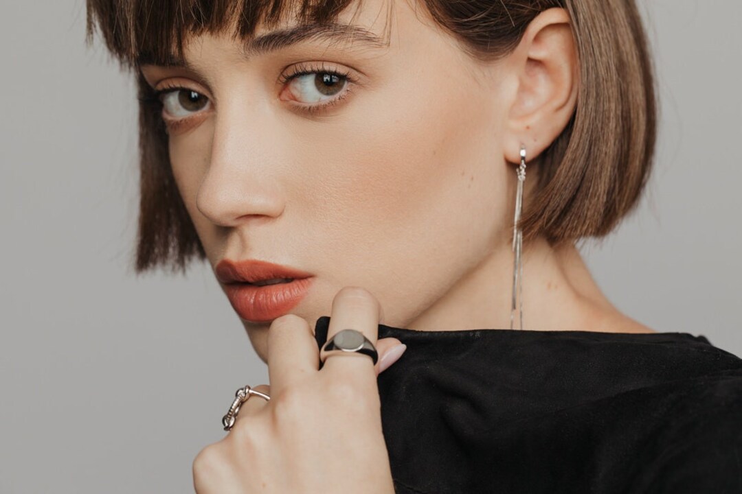 Silver Signet Ring, Oval Pinky Signet Rings, Dangle Silver Rings for Women, Simple Geometric ...