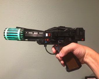 Battlestar Galactica Colonial Blaster With Magnets Installed 3D Printed ...