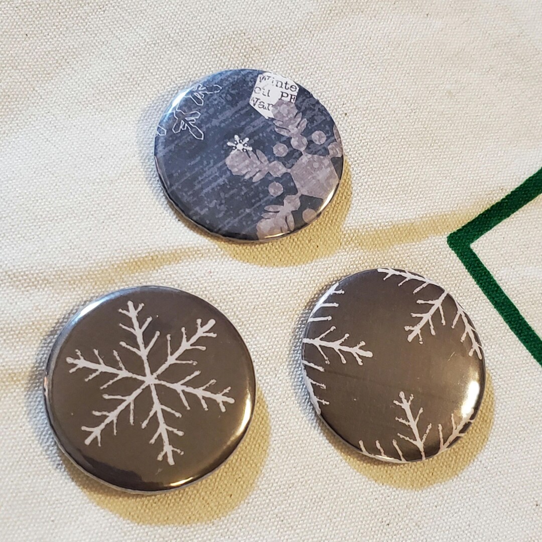 Snowflake Buttons, Small Snow Globe Buttons for Personal Embellishment ...