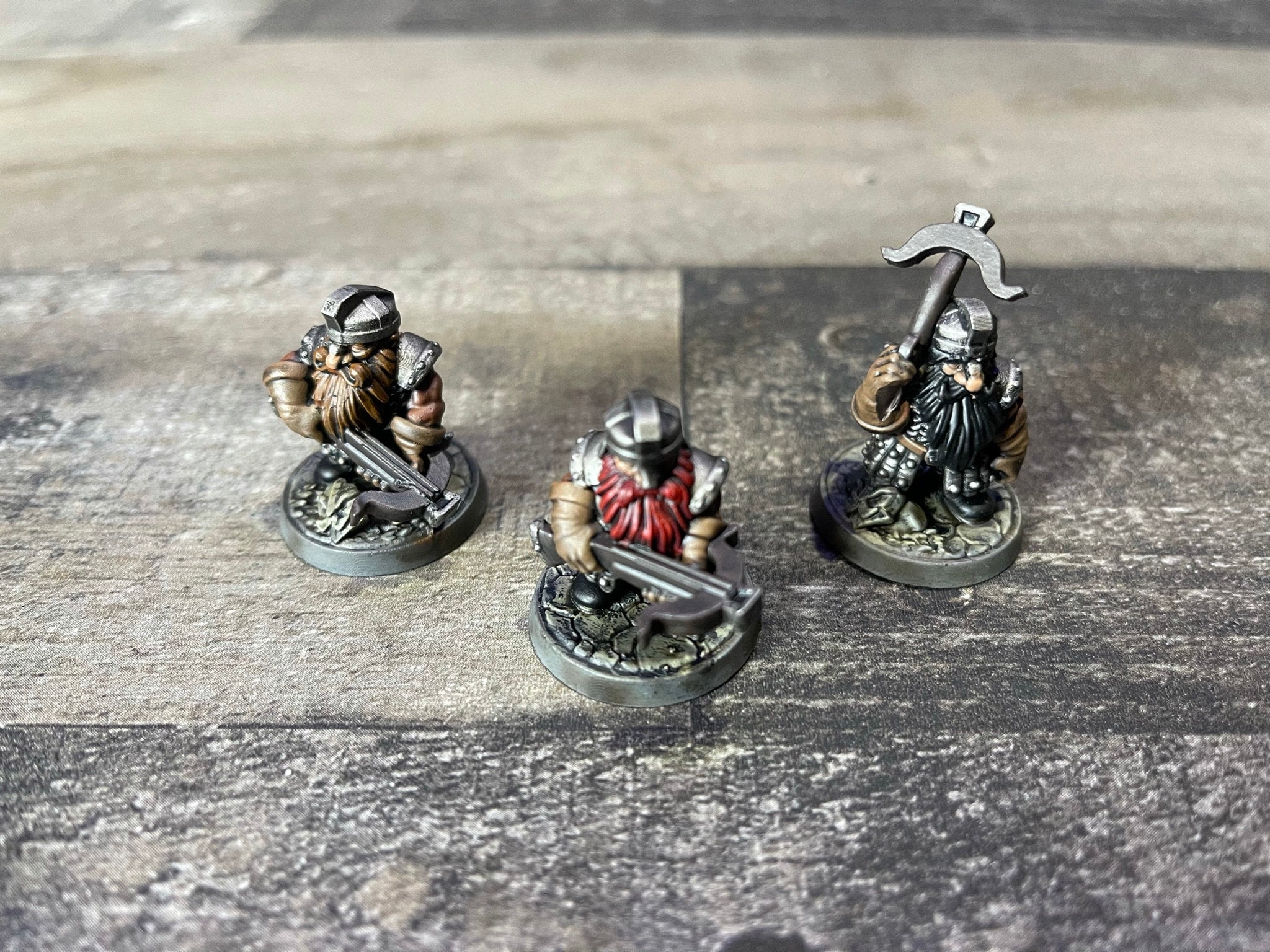 3 Iron Hills Dwarf Crossbow Miniatures Middle Earth LOTR D&D - Etsy