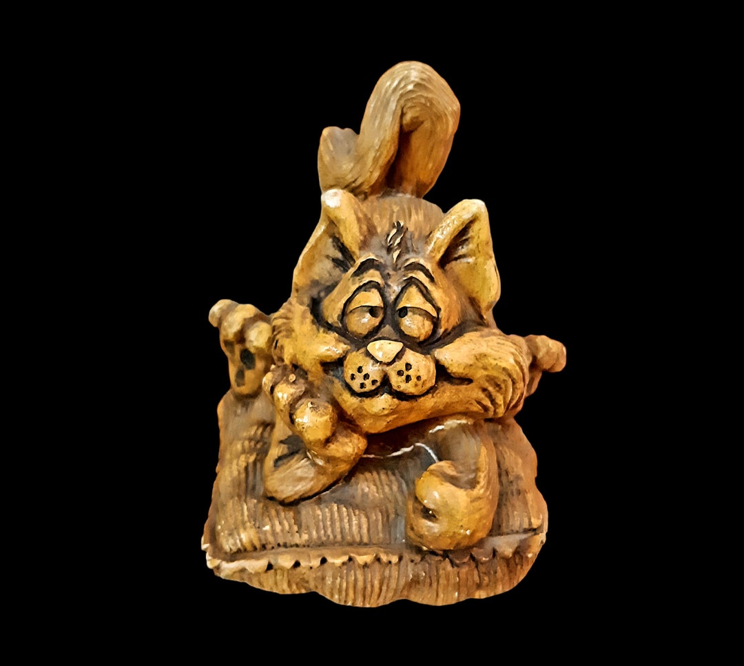 Vintage 1974 Wallace Berrie Co. Cat on a Pillow Resin Figurine Statue ...