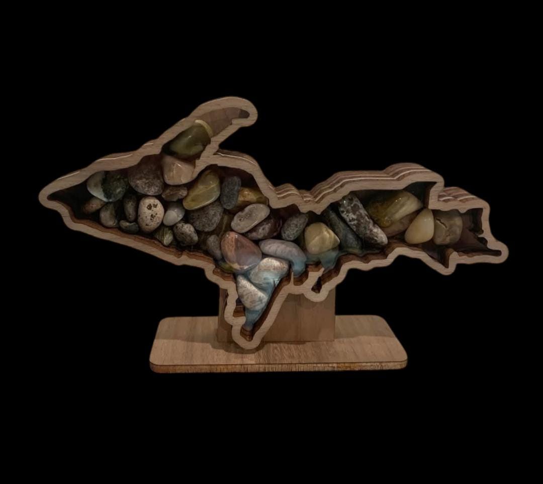Walnut Michigan UP Shadow Box Lake Superior Agate Display Upper ...