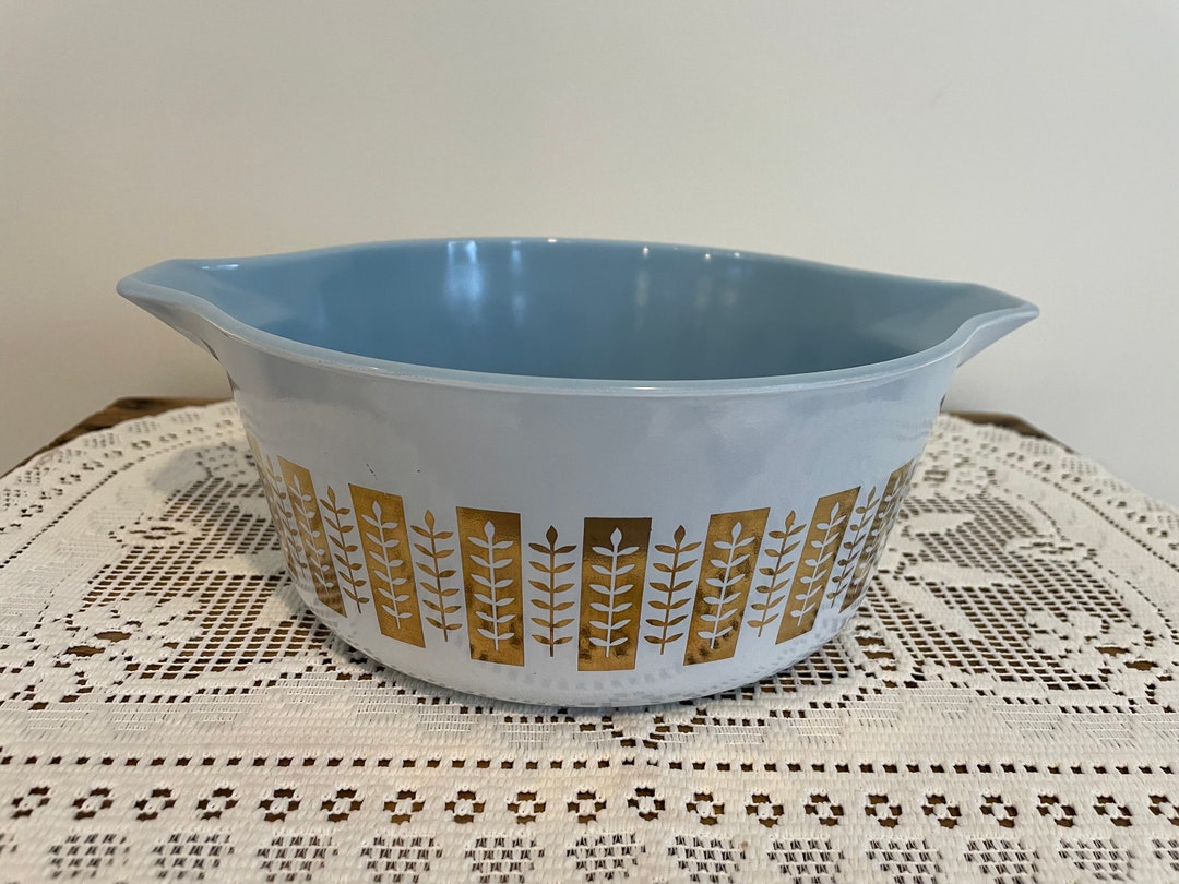 Vintage Pyrex Gourmet Gold Delphite Blue 2 1/2 Qt Casserole - Etsy