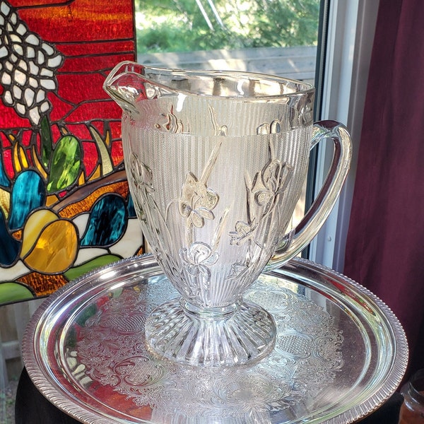 Retro Pitcher - Etsy