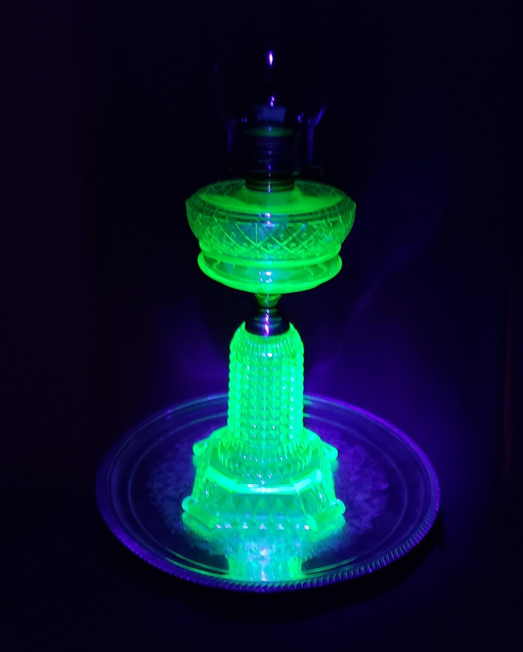 Antique Adams and Co. Ca 1870s 1000 Eye Uranium Glass Oil Lamp antique ...
