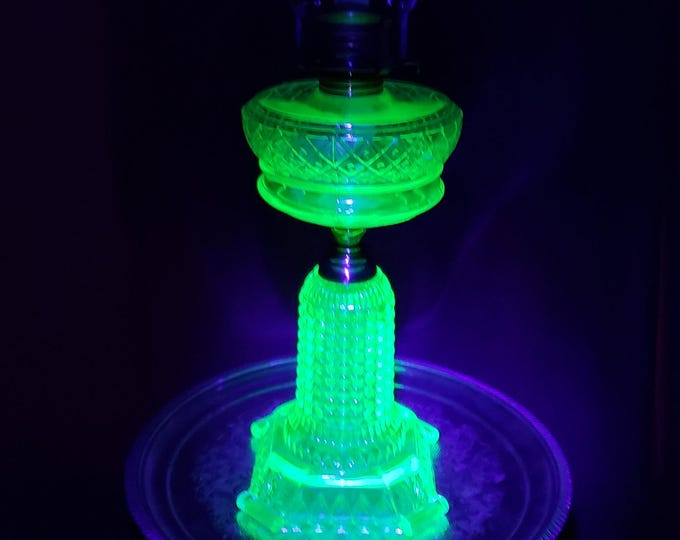 Antique Adams and Co. Ca 1870s - 1000 Eye Uranium Glass Oil Lamp ...