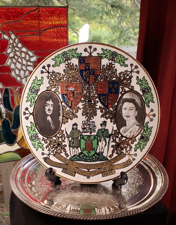 Queen Elizabeth II Limited Edition Plate 300 the Royal - Etsy