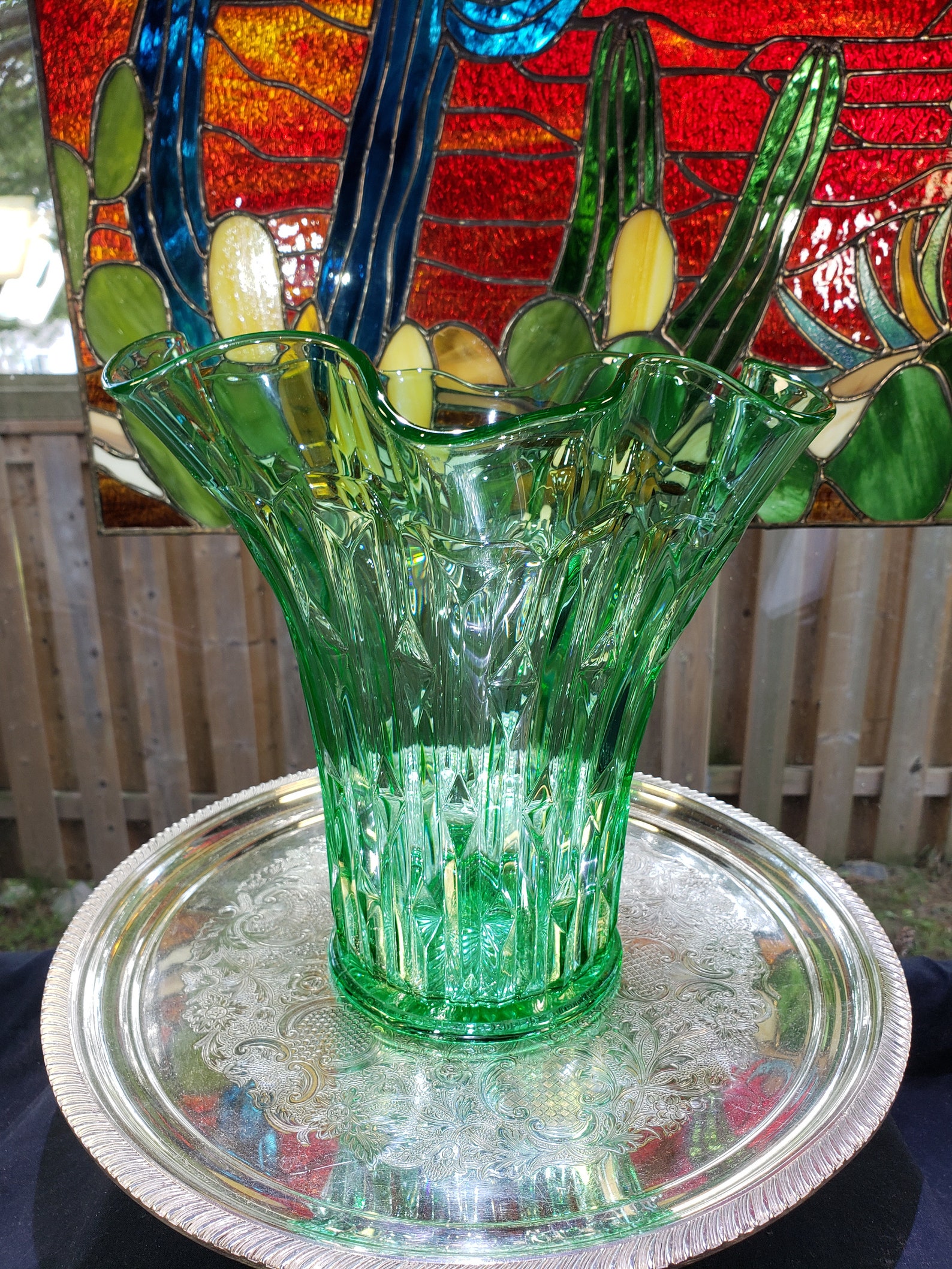Vintage Frances Large Uranium Glass Ruffle Flower Vase With Rayed Base ...
