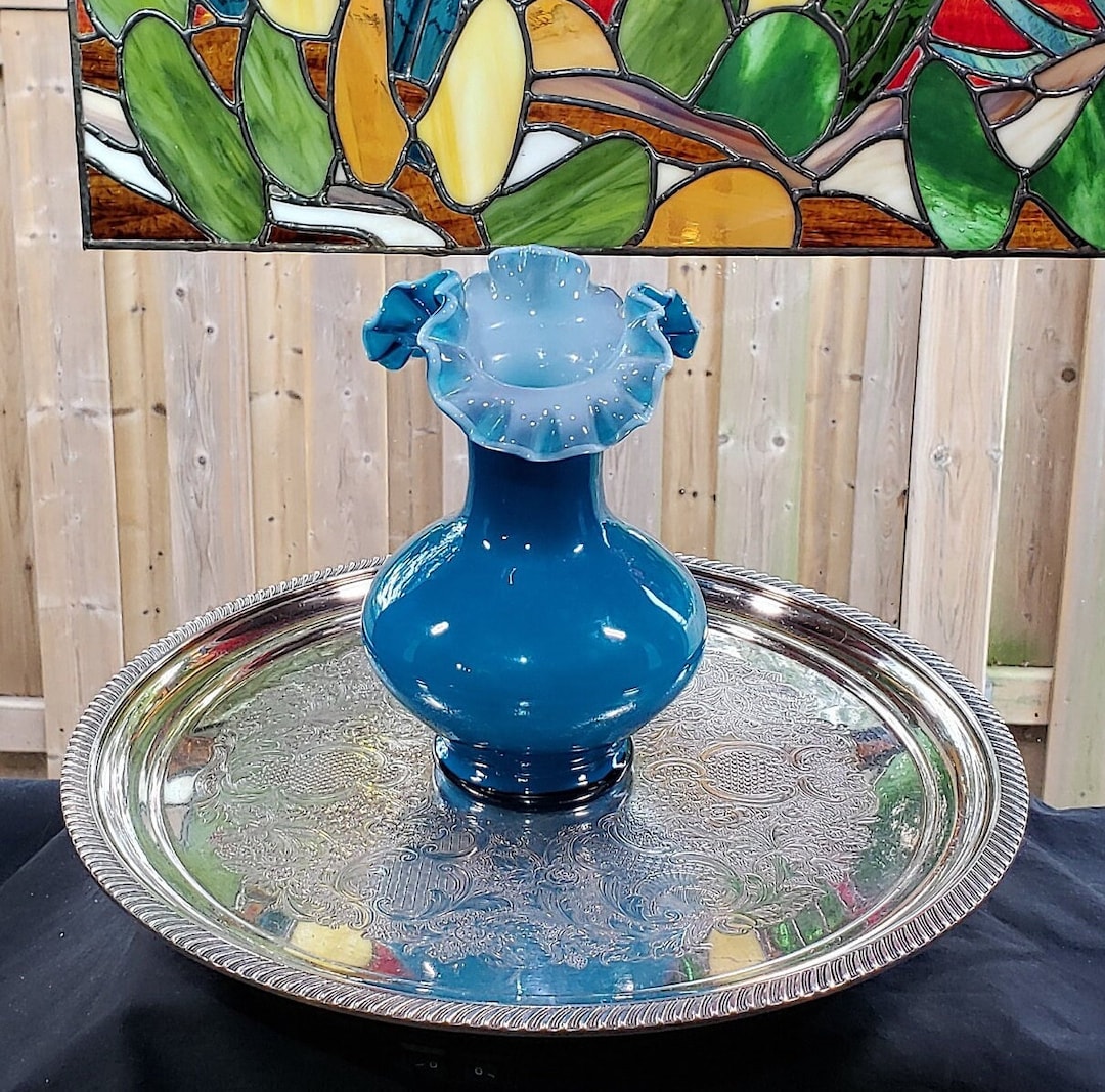 Vintage Blue & White Cased Glass Ruffle Vase - Fenton Glass ?, Antique ...