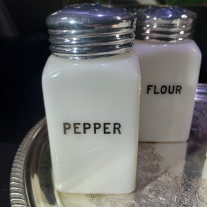 Vintage Milk Glass Kitchen Shakers: Hotpoint Electrochef Range Set - Etsy