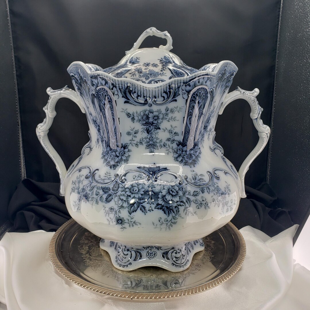 Vintage Wood & Son Chamber Pot: Duchess Pattern Semi-porcelain ...