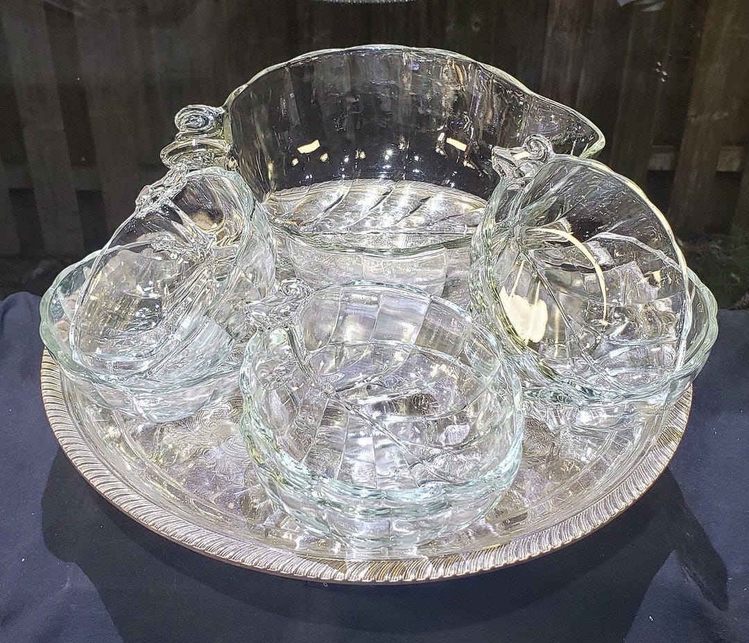 Vintage Clear Leaf Shape Fruit Bowl Set - Master Bowl With Six Small ...
