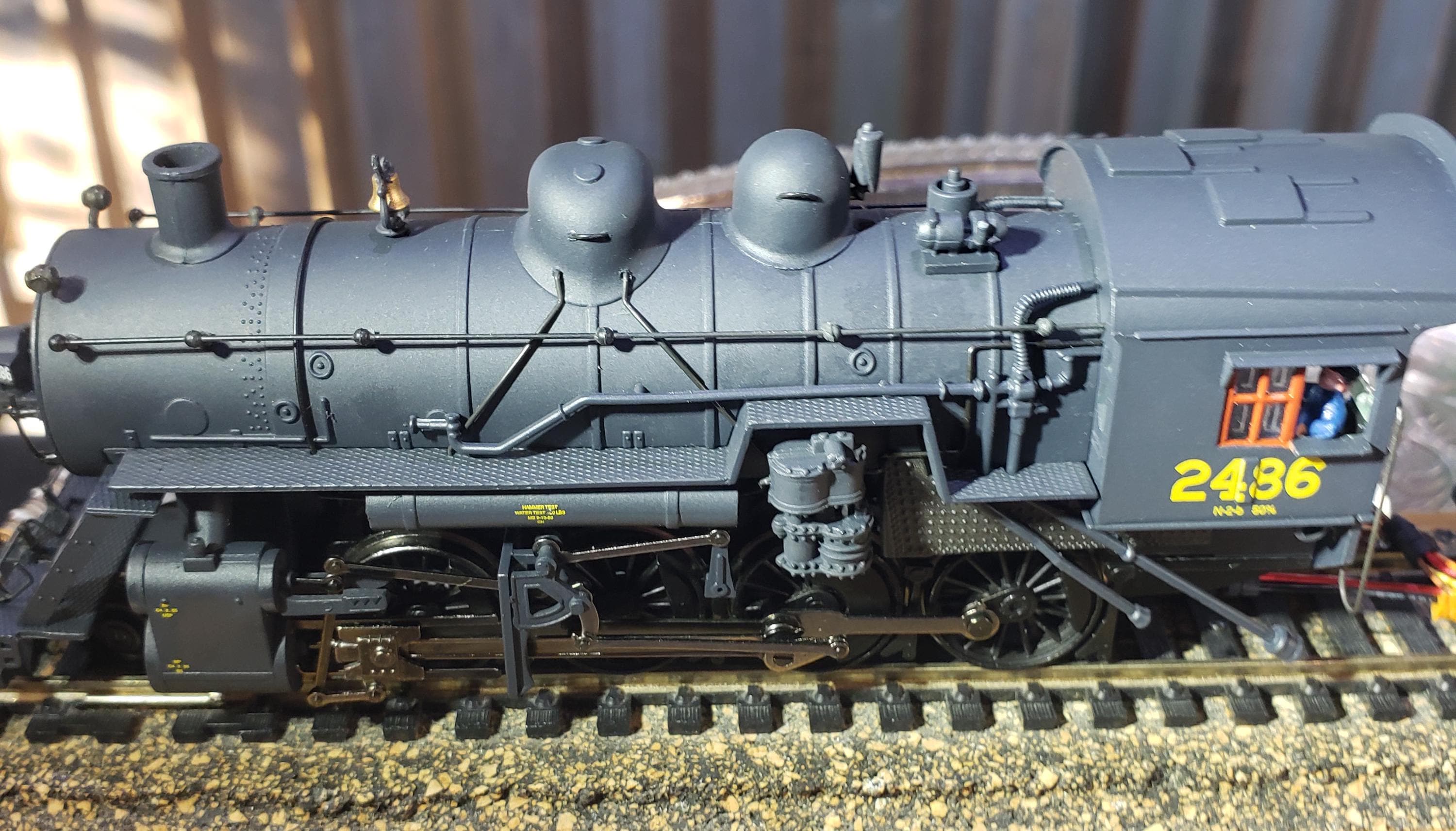 HO Scale Canadian National Steam Locomotive 2486 - Model Train ...