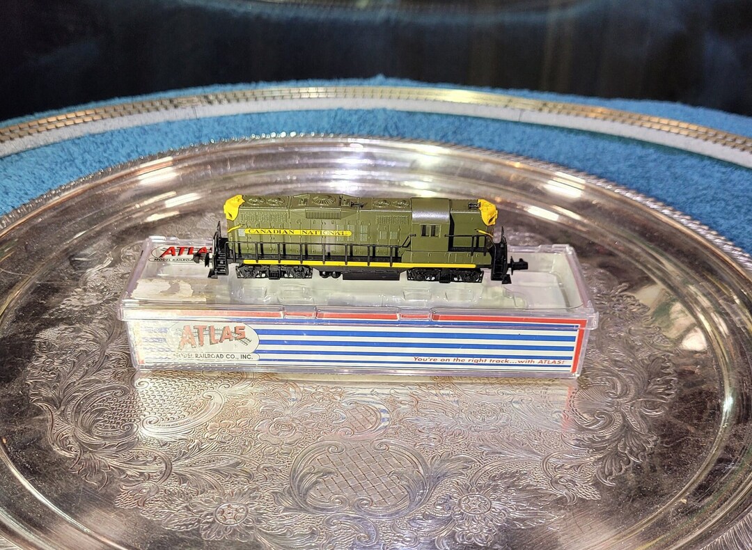Vintage N Scale Atlas Canadian National GP-9 Locomotive - Etsy