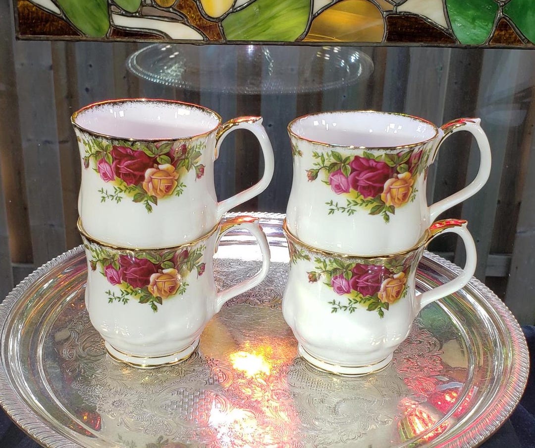 Vintage Royal Albert Old Country Roses 4 Coffee Mugs Original Back Stamp Version Rose Pattern