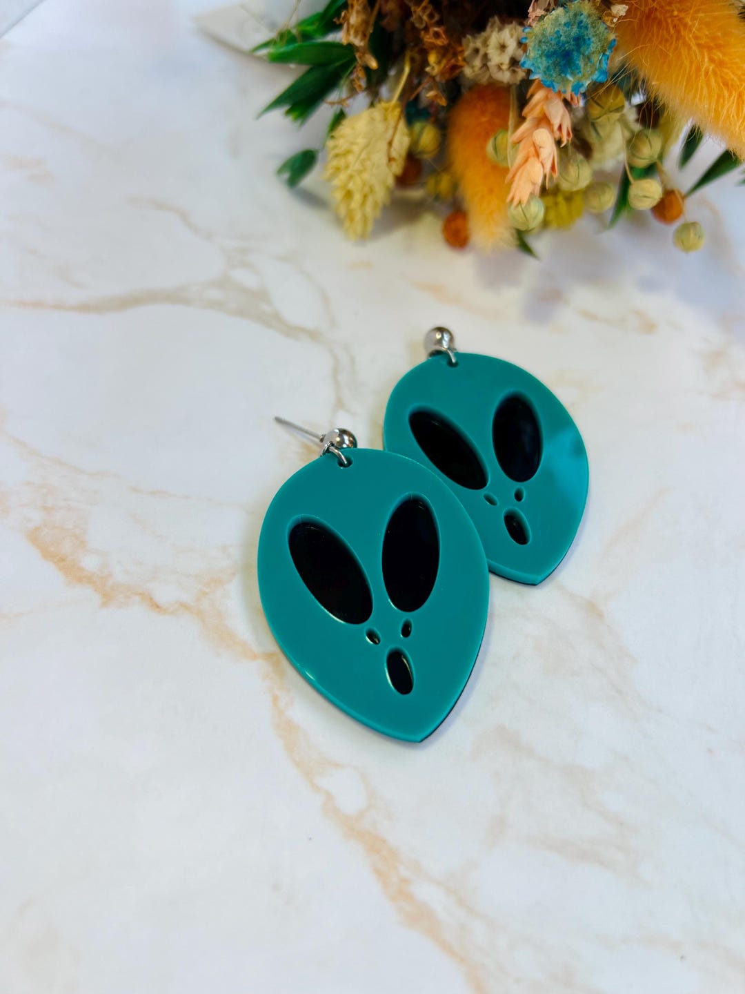 Momo Ayase Dandadan Alien Earrings - Etsy