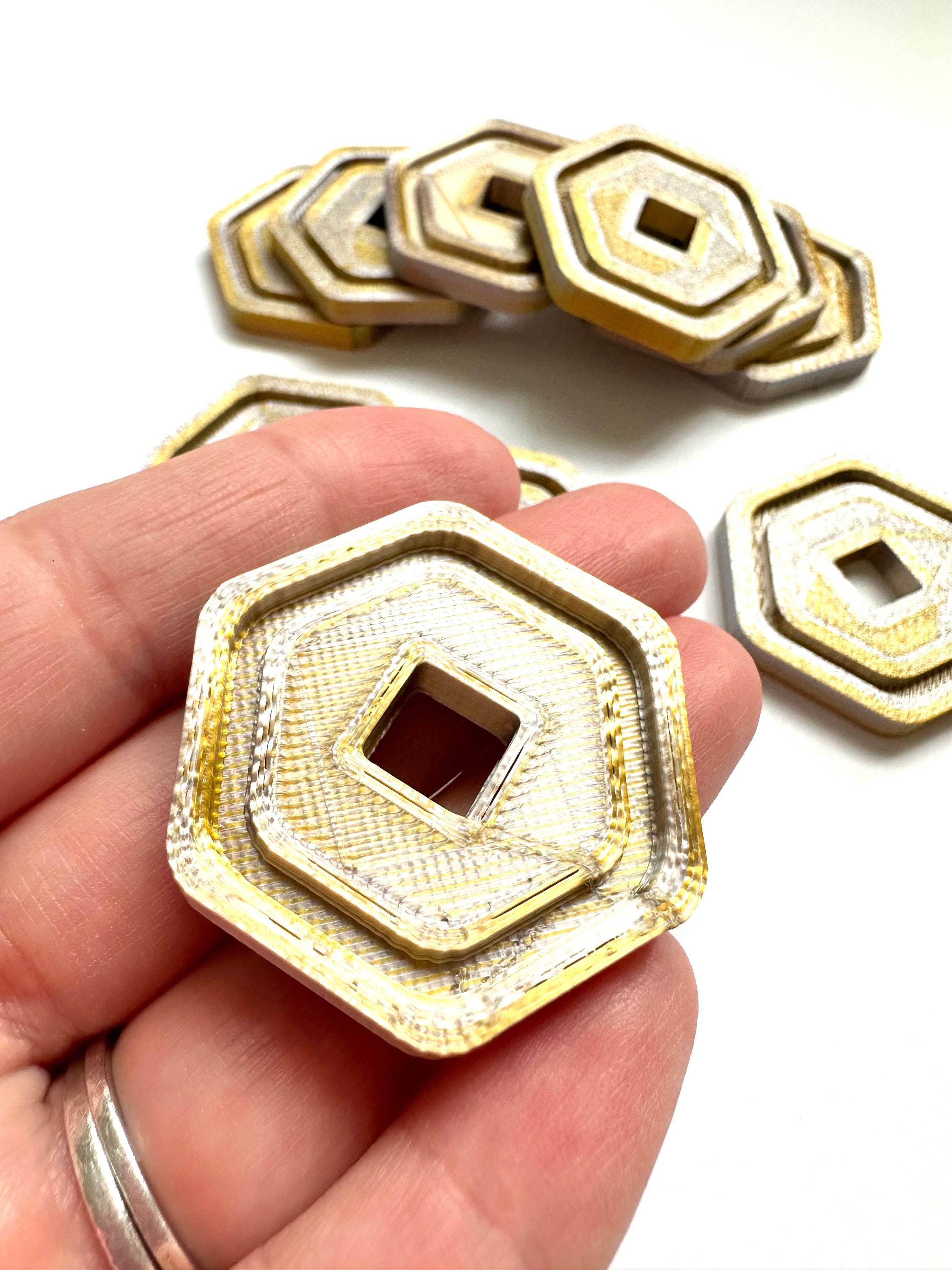 20 Robux Coins for Party Favors, Gaming Memento, Roblox Gamer Gift ...