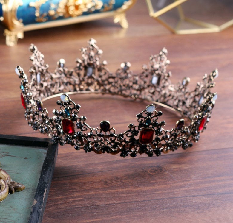 Crown Royal Xr Red for sale compared to CraigsList | Only 3 left at -75%