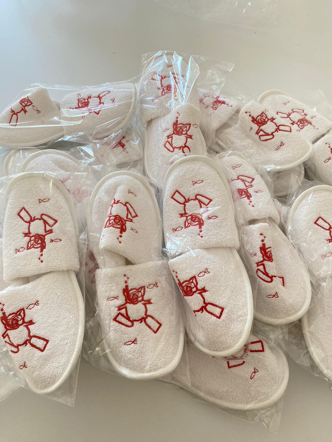 Branded Slippers for Hotels,hotel Embroidery Slippers, Apartments ...