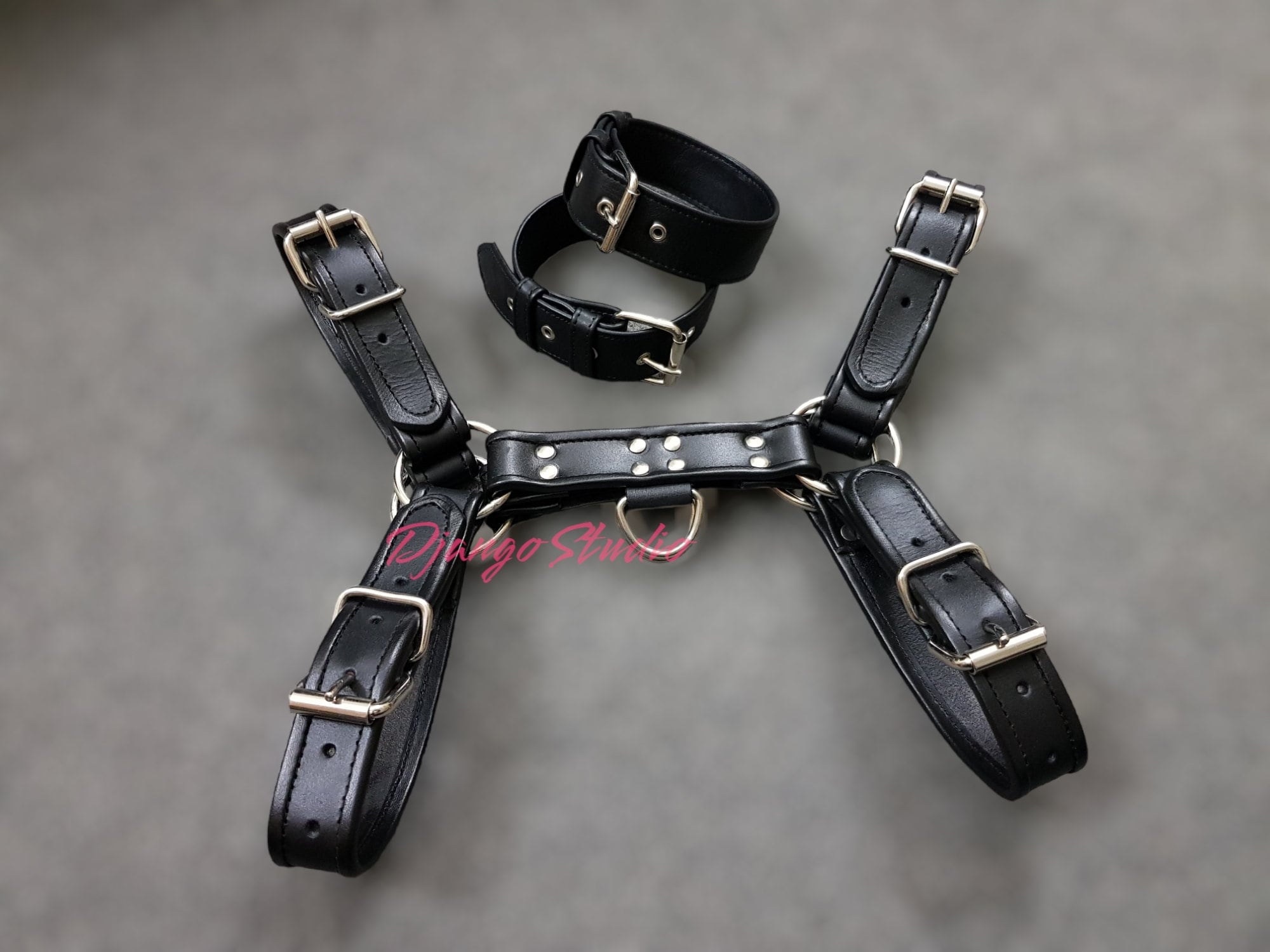 Brand New Black Leather Bicep Strap With Men Leather Adjustable Chest ...