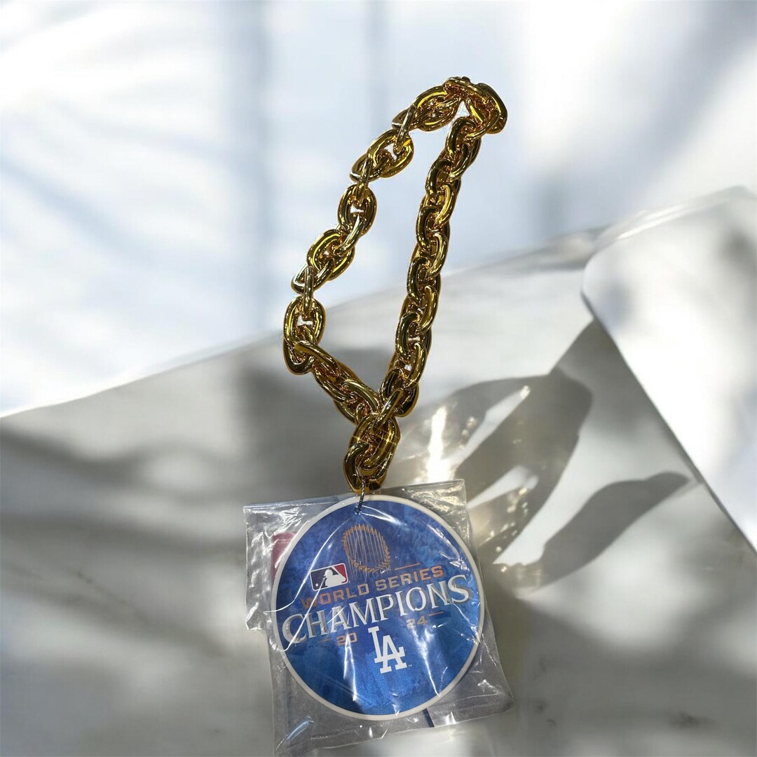 LA Dodgers Gold Novelty Fan Chain Fan Fave 2024 World Series Champions ...