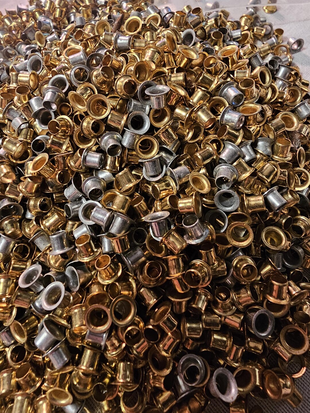 Beekeeping Frame Eyelets for Beehive Frames - Beekeeping Supplies ...