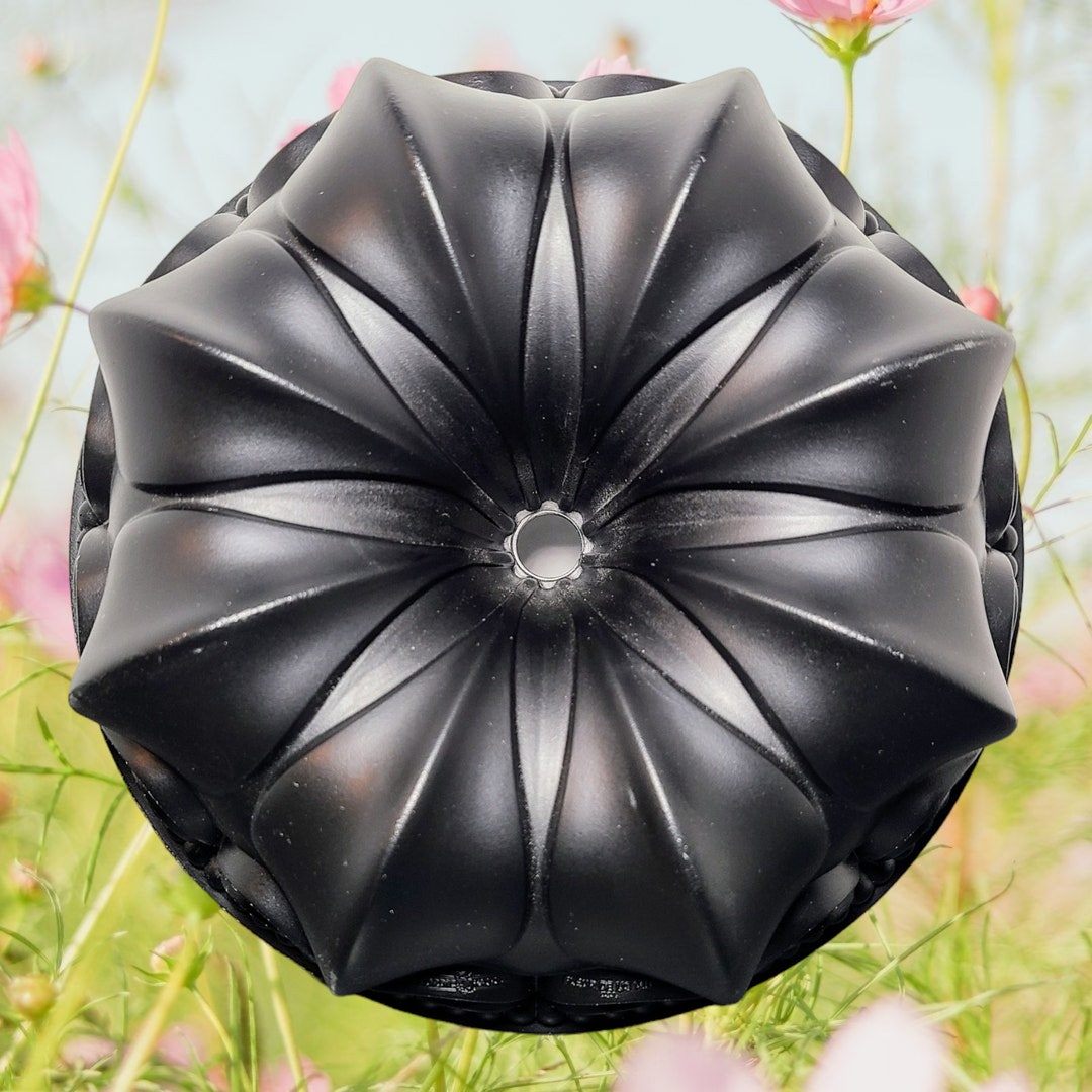 New Nordic Ware Fleur De Lis Bundt Cake Baking Pan Cast Aluminum Bake Dish Bakeware ~ Made in ...